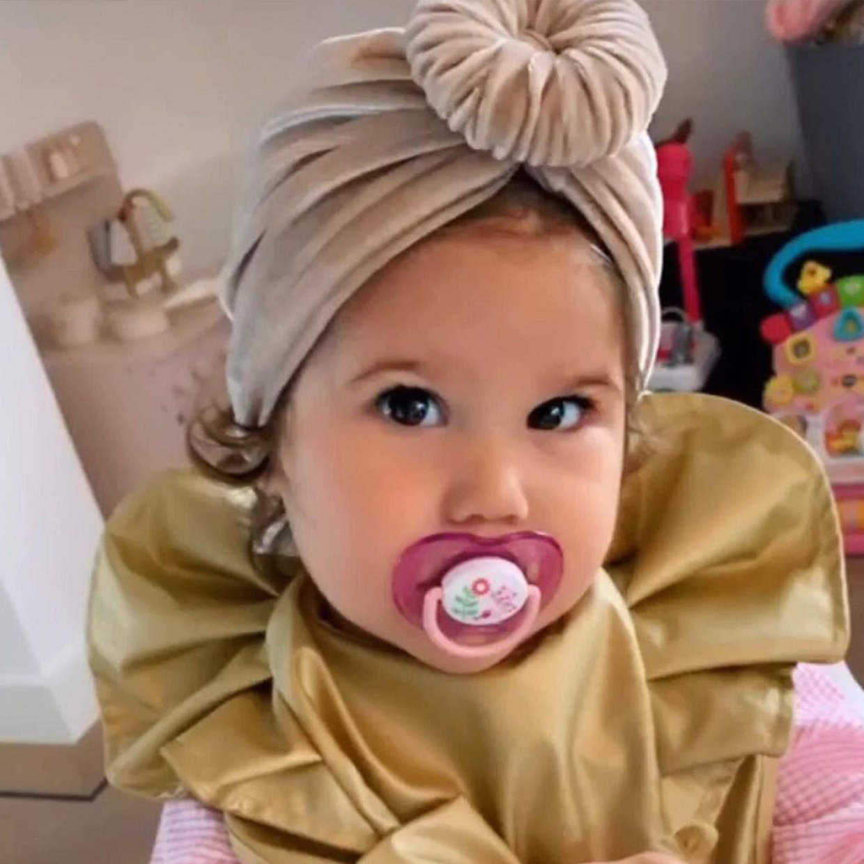 Baby Turban velvet 6-18M beige kopen? - Newborn Muts